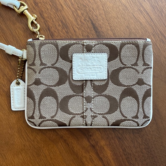 Coach | Bags | Coach Signature Wristlet White Leather Strap And Trim ...